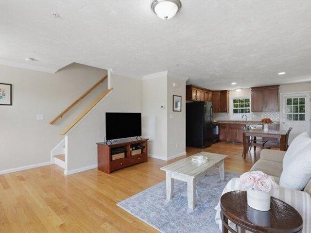 condo with 2 bedroom, Groton MA ES103773994