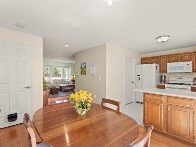 condo with 2 bedroom, Groton MA ES105080772