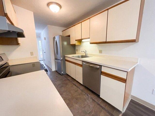 condo with 2 bedroom, Grafton MA DS103966395