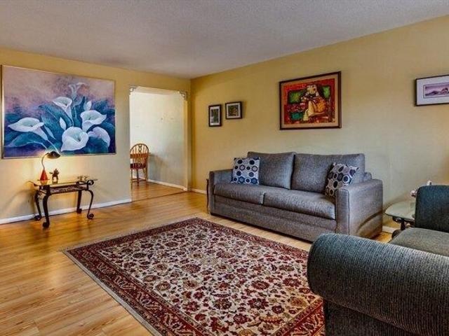 condo with 2 bedroom, Granby MA ES105159610