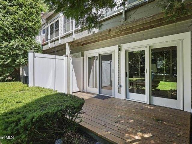 condo with 2 bedroom, Great Barrington MA ES104262725