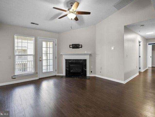 condo with 2 bedroom, Great Mills MD ES104901632