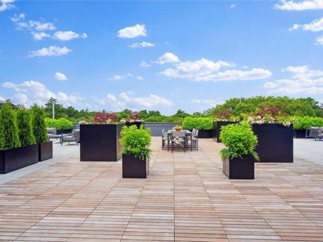 condo with 2 bedroom, Great Neck NY ES105190661