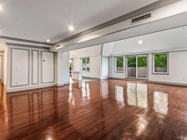 condo with 2 bedroom, Great Neck NY ES103600186