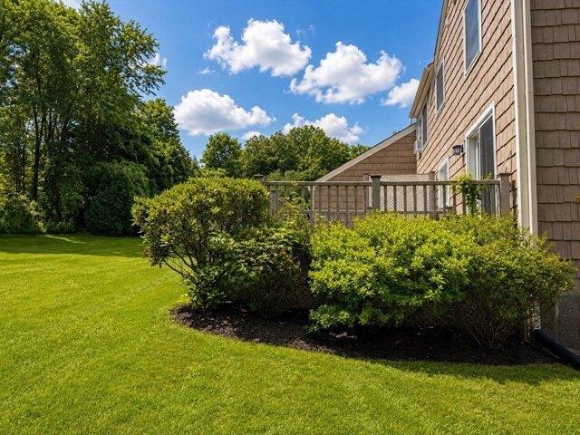 condo with 2 bedroom, Greenfield MA ES105040696