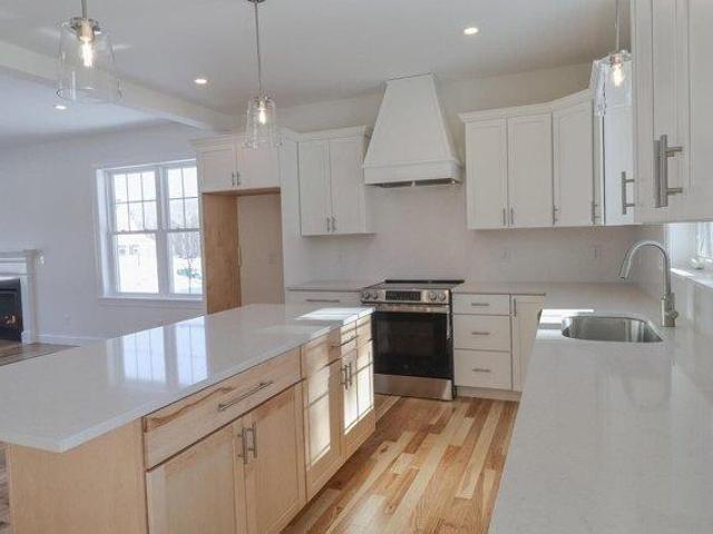 condo with 2 bedroom, Greenland NH DS102633099