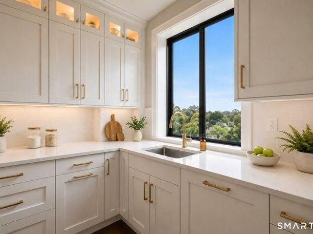 condo with 2 bedroom, Greenwich CT ES105159865