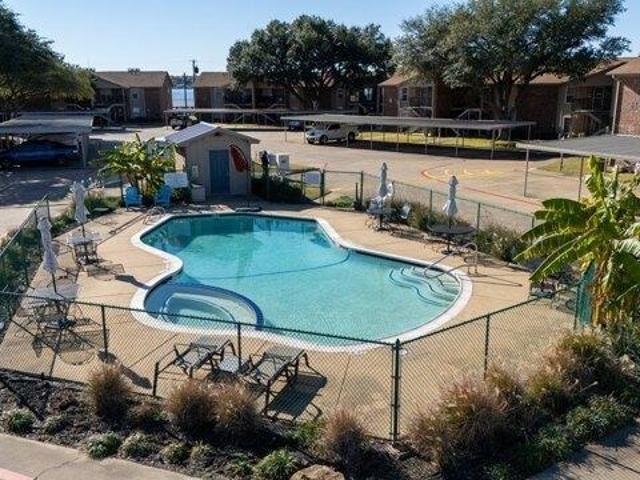 condo with 2 bedroom, Gun Barrel City TX DS93840258