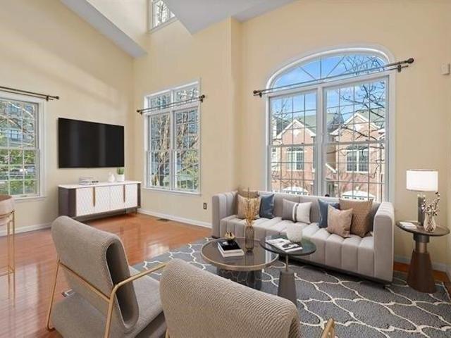 condo with 2 bedroom, Guttenberg NJ DS104151524