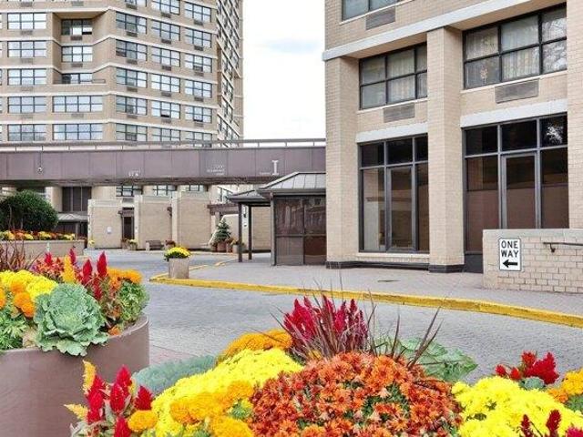condo with 2 bedroom, Guttenberg NJ DS104191380