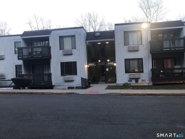 condo with 2 bedroom, Hamden CT DS100655526