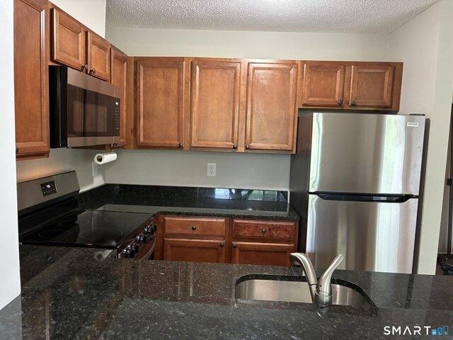 condo with 2 bedroom, Hamden CT DS103438540