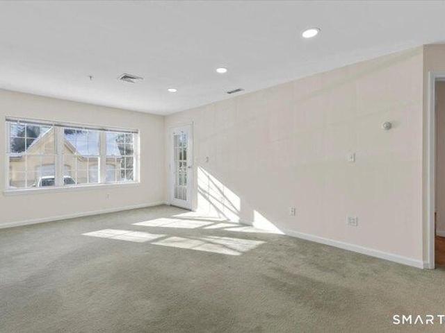 condo with 2 bedroom, Hamden CT DS103190006