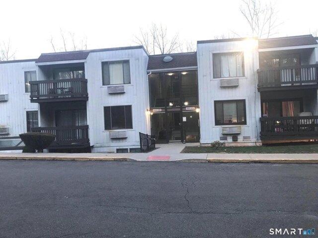 condo with 2 bedroom, Hamden CT DS104406092