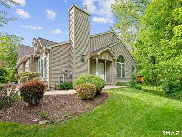 condo with 2 bedroom, Hamden CT DS104075717