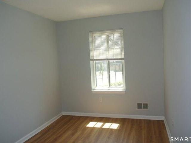condo with 2 bedroom, Hamden CT ES105230553