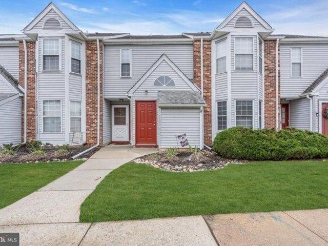 condo with 2 bedroom, Hamilton NJ DLS101801581