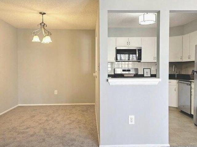 condo with 2 bedroom, Hamilton NJ DLS102527826