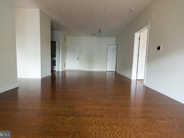 condo with 2 bedroom, Hamilton NJ DLS102253851