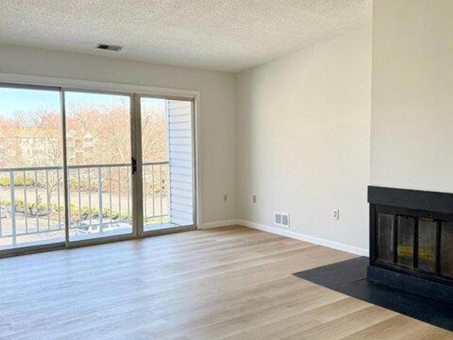 condo with 2 bedroom, Hamilton NJ DLS102254784