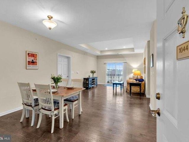 condo with 2 bedroom, Hamilton NJ DS102799010
