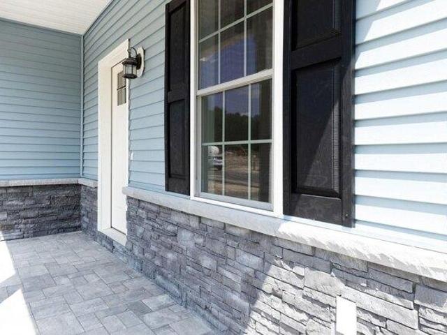 condo with 2 bedroom, Hampstead NH DS101999556
