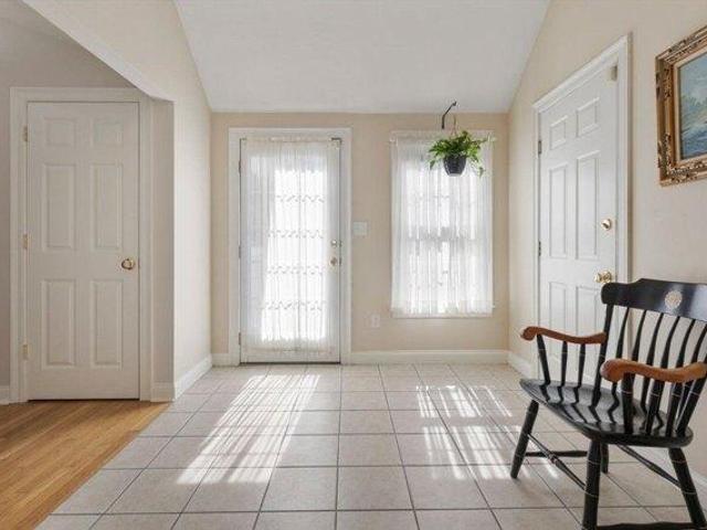 condo with 2 bedroom, Hanover MA ES105060598