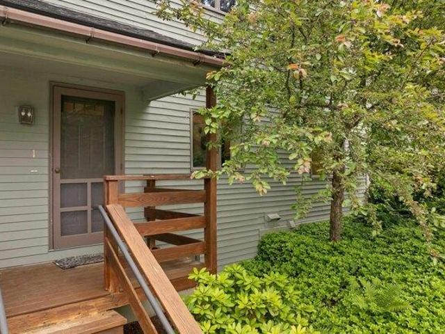 condo with 2 bedroom, Hanover NH ES103852388