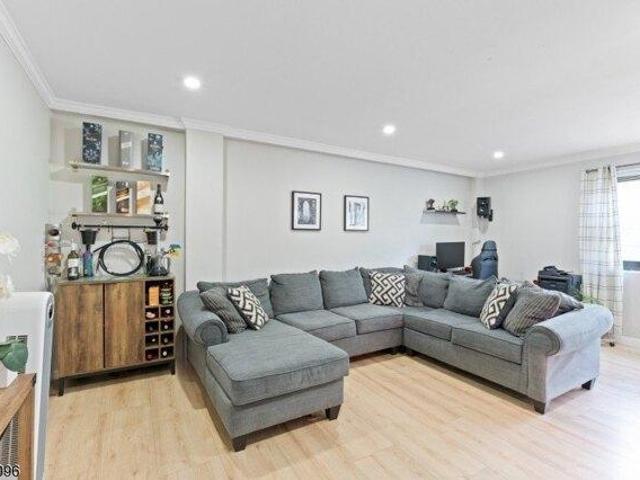 condo with 2 bedroom, Hackensack NJ DS104189174