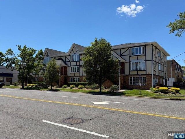 condo with 2 bedroom, Hackensack NJ DS104374293