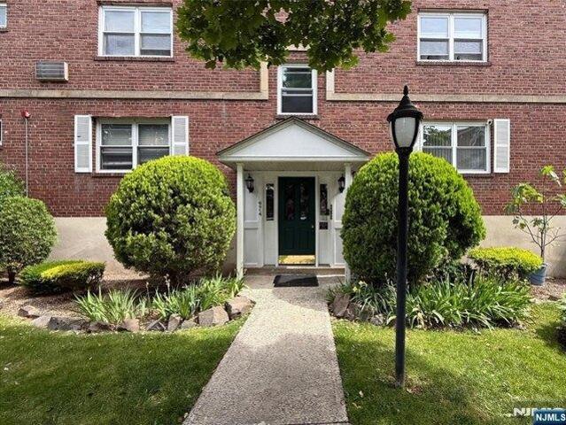 condo with 2 bedroom, Hackensack NJ DS104410213