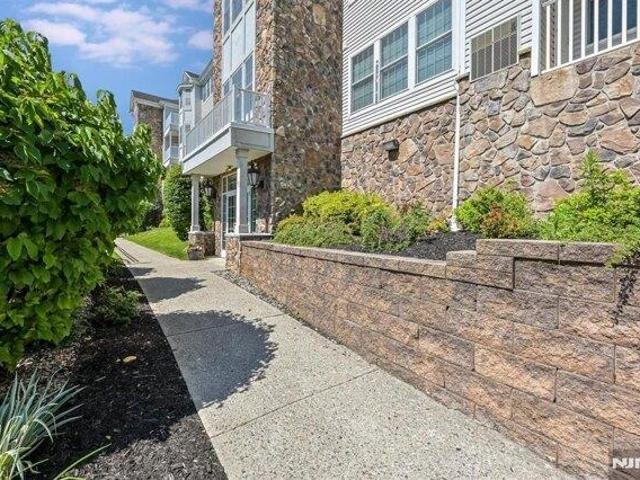 condo with 2 bedroom, Haledon NJ ES104540499