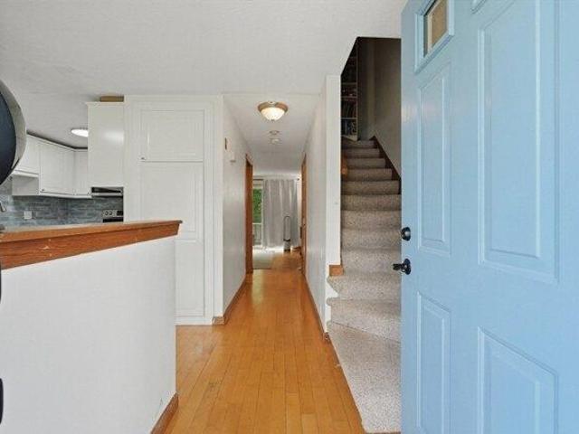 condo with 2 bedroom, Halifax MA ES105096094