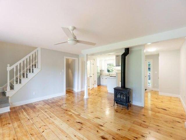 condo with 2 bedroom, Hartford VT DS103126570