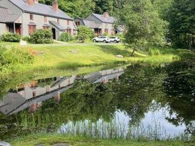condo with 2 bedroom, Hartford VT DS104298026