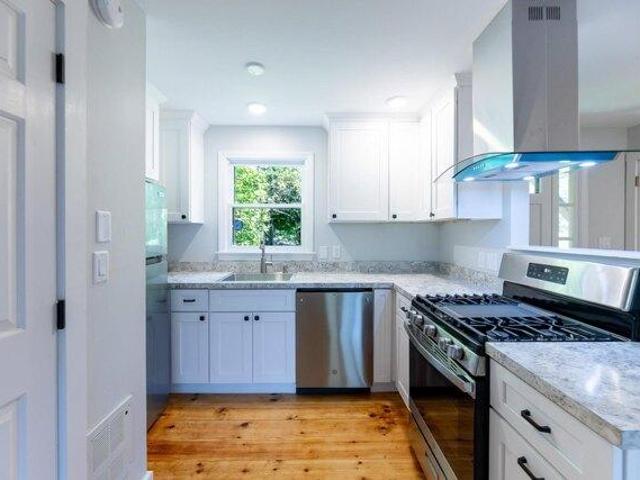 condo with 2 bedroom, Hartford VT ES103126570