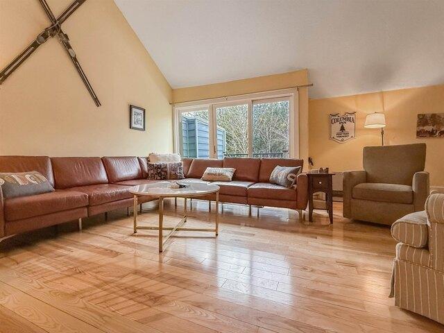 condo with 2 bedroom, Hartford VT ES103439804