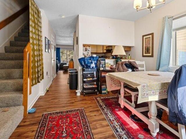 condo with 2 bedroom, Hartford VT ES105105405