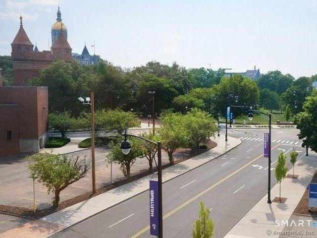 condo with 2 bedroom, Hartford CT DLS101705223