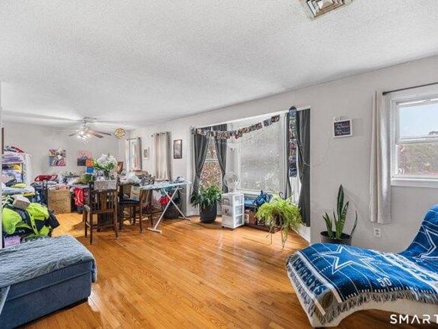 condo with 2 bedroom, Hartford CT ES105172181