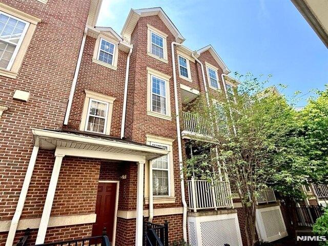 condo with 2 bedroom, Harrison NJ DS102063909