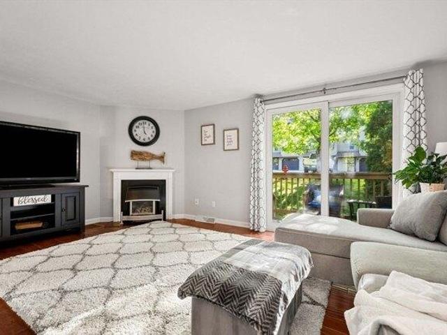 condo with 2 bedroom, Haverhill MA DS102585944