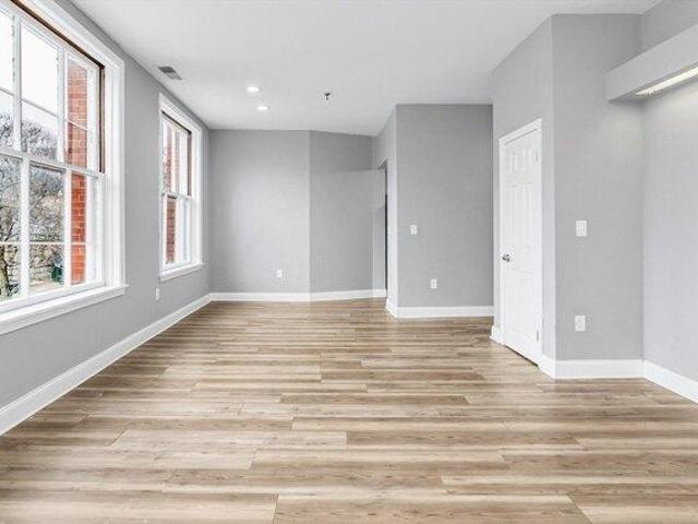 condo with 2 bedroom, Haverhill MA DS102593089