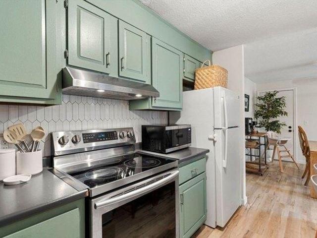 condo with 2 bedroom, Haverhill MA DS104299430
