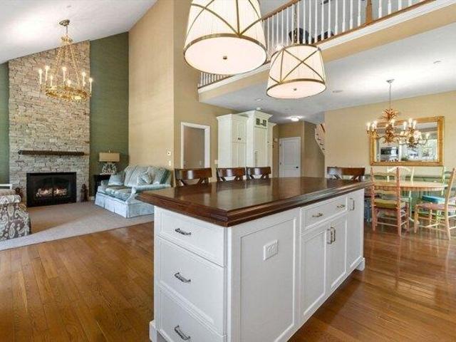 condo with 2 bedroom, Haverhill MA ES103851928
