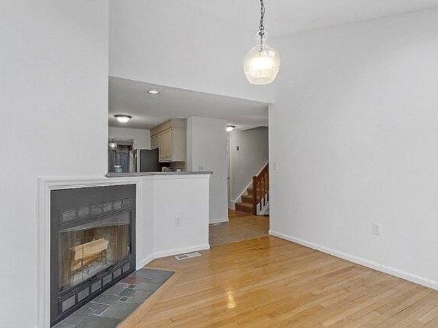 condo with 2 bedroom, Haverhill MA ES103889398