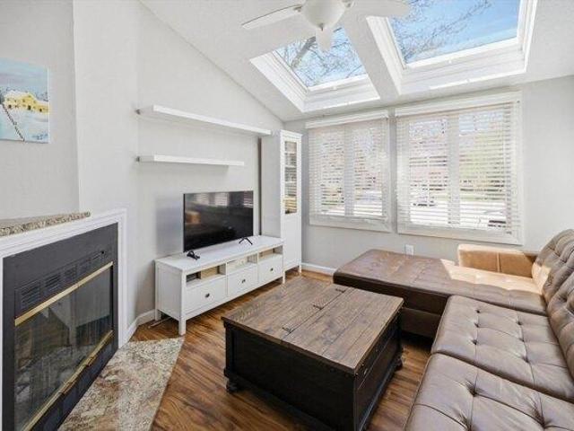 condo with 2 bedroom, Haverhill MA ES103220137