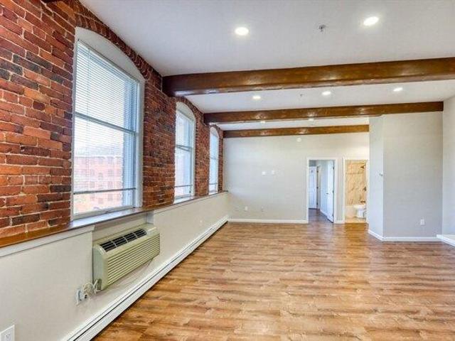 condo with 2 bedroom, Haverhill MA ES105059426
