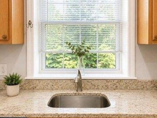 condo with 2 bedroom, Haverhill MA ES105108240