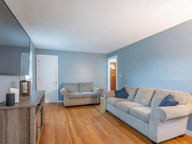 condo with 2 bedroom, Haverhill MA ES105143385